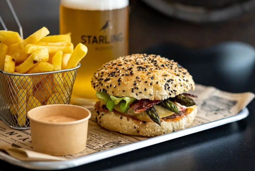 Des burgers et des bières craft - Starling Burgers